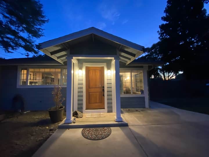 Budget “Niles Charmer” Semi-private Or Private Ste - Fremont, CA