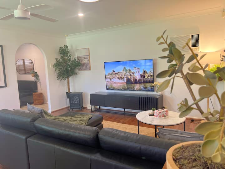 Humble & Cozy Home – 5min To Rockingham Beach - Rockingham