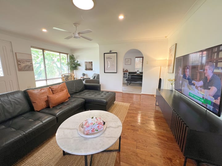 Humble & Cozy Home - Rockingham