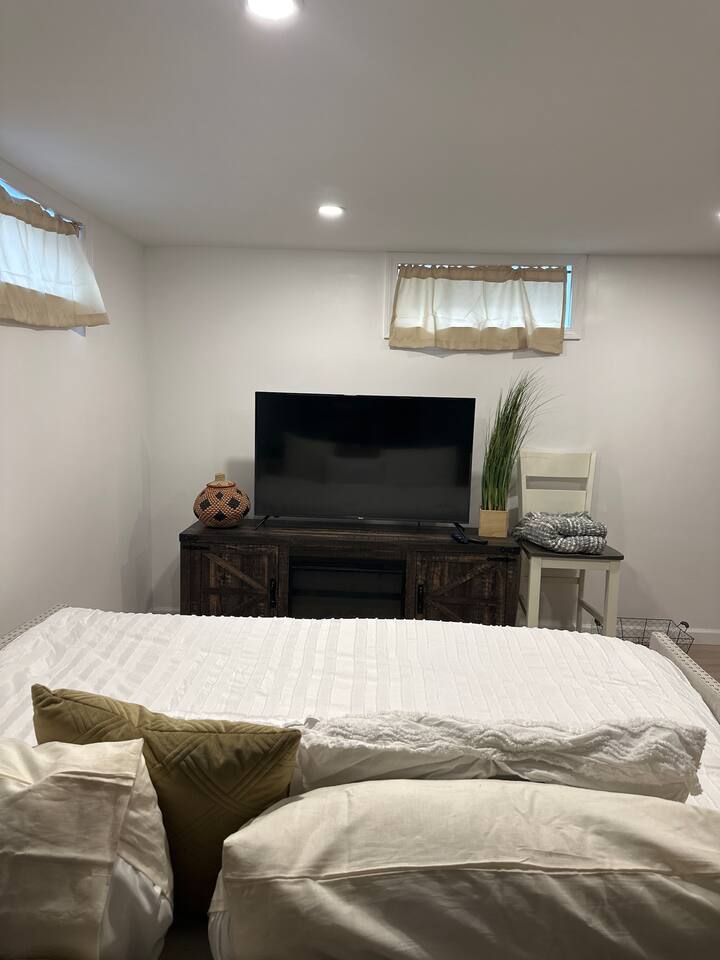 Quaint And Cozy Boho Apartment - Providence, RI