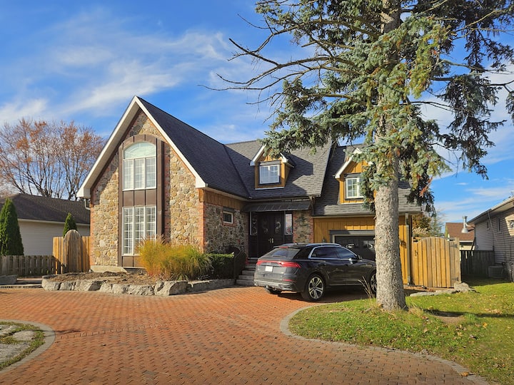 4 Beds 3 Bedrooms Suits - Niagara-on-the-Lake