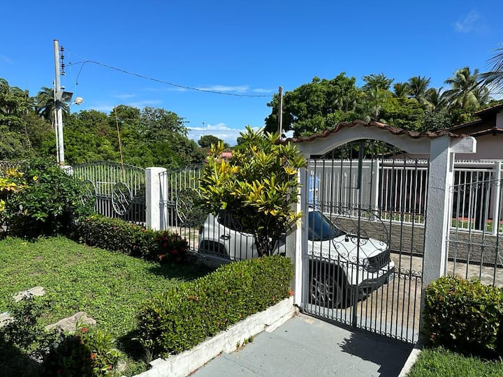 Casa Em Alameda Próximo Ao Maçarico. - Salinópolis