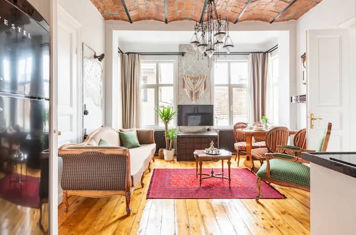 Rum-otto/3br With Hottub/art/galata/near Metro - İstanbul