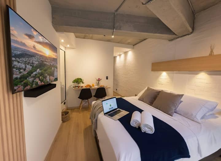 In303| Small And Functional Loft | Wifi 350mb - カリ