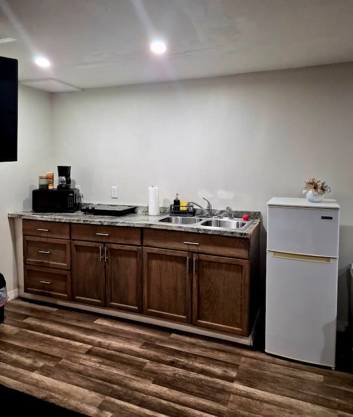 Sol Corner. Comfortable Private &Peaceful Getaway - New Port Richey, FL
