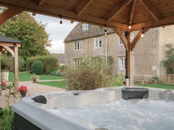 Reybridge House - Chippenham