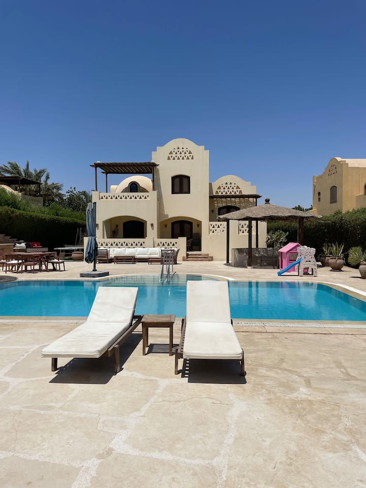 Lagoon-view 3br Villa With Private Pool @Westgolf - Égypte