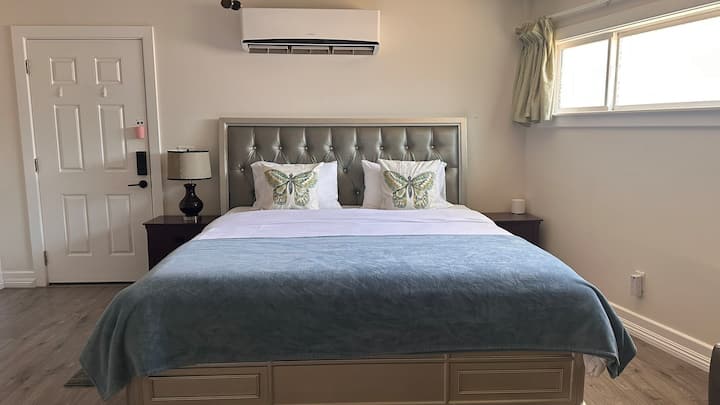Private Apt. With Ek Bed, Kitchen, Tv Near Dtla - The Commerce Casino & Hotel