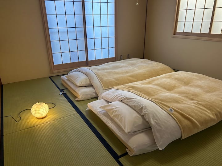 貸切の宿
富士吉田市中心の宿ゲストハウスあけぼのA棟、観光スポット近い - Tsuru