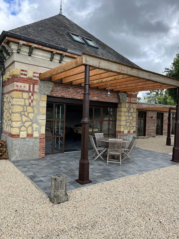 Magnifique Gîte Avec Piscine Intérieure - Chinon