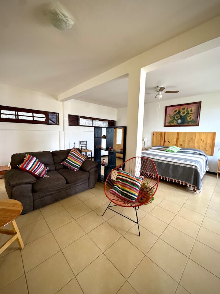 Bright Apt| 10 Min From Downtown | Fully Equipped - Oaxaca