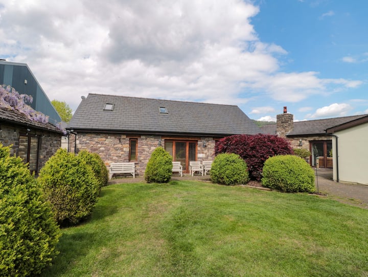 Riverside Barn - Abergavenny