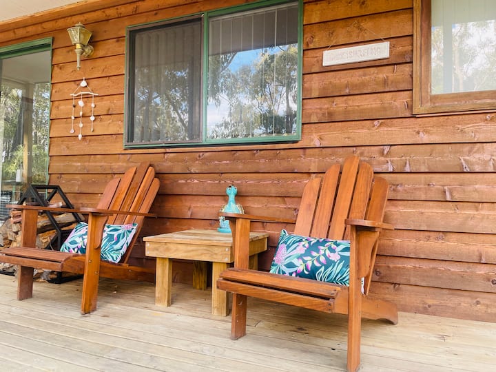 Chief's Cabin - Eaglehawk Neck