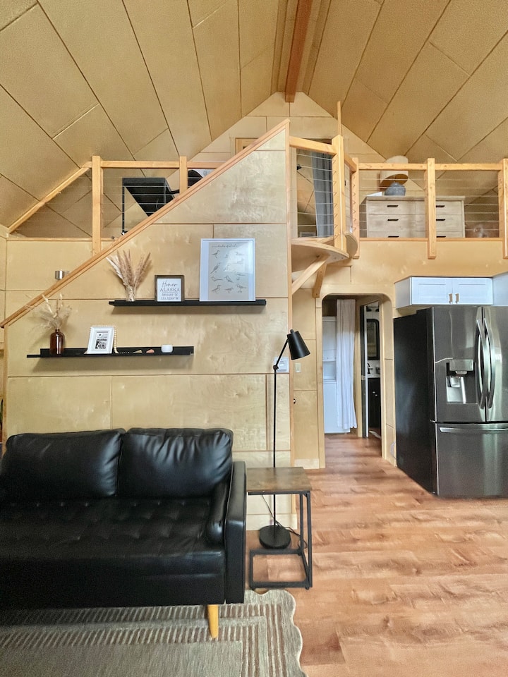 Cozy Modern Cabin With A View - Homer, AK