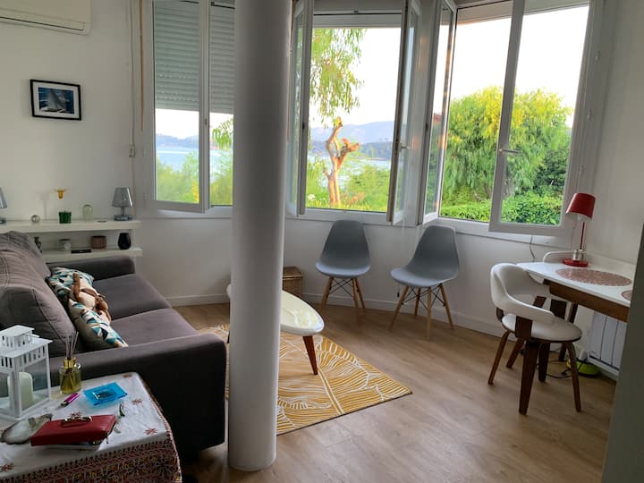 Coin De Paradis Au Bord De La Plage - Le Pradet