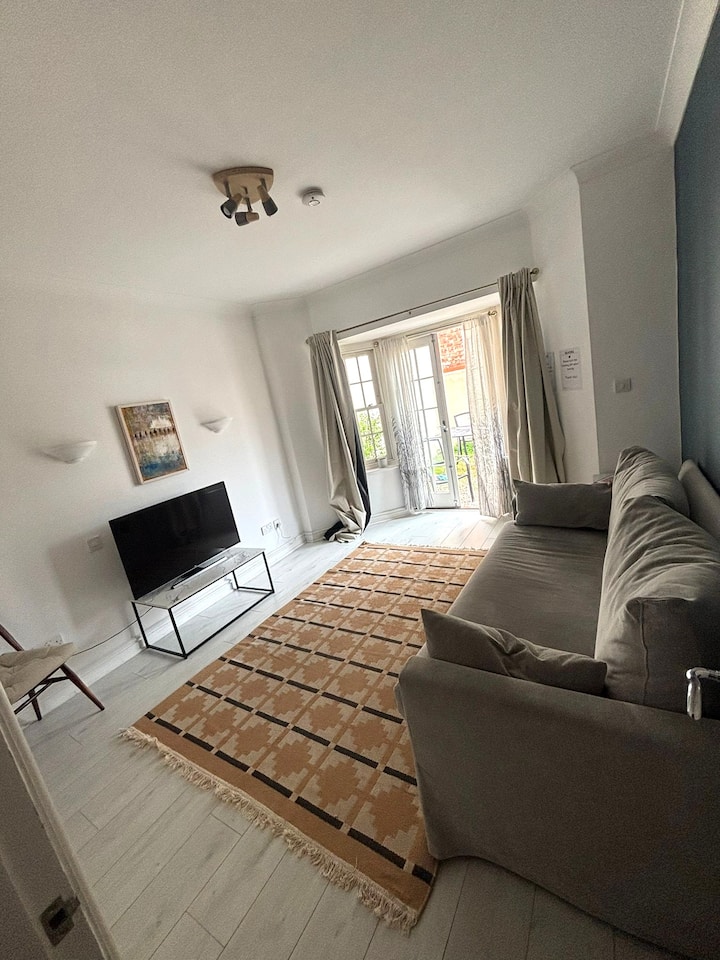 Queen Anne Court-free Parking-prescott Apartments - ジドコット