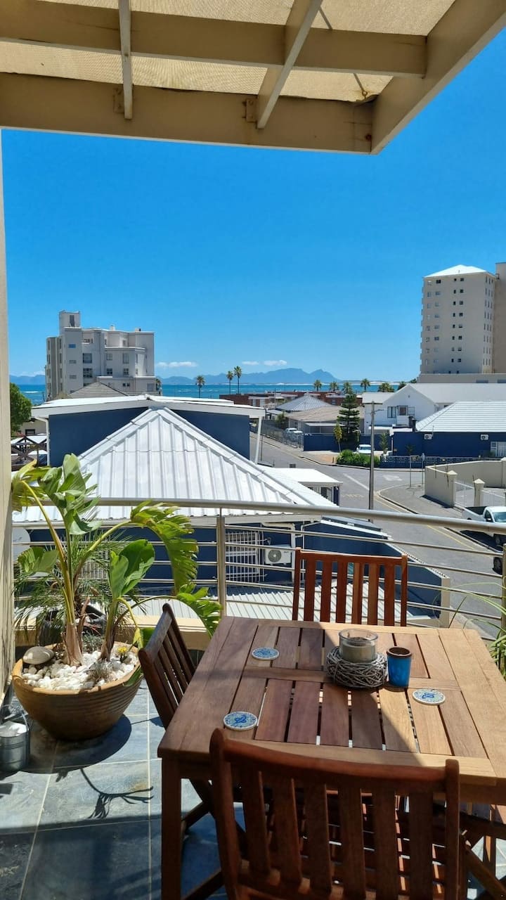 Ocean Escape - Somerset West