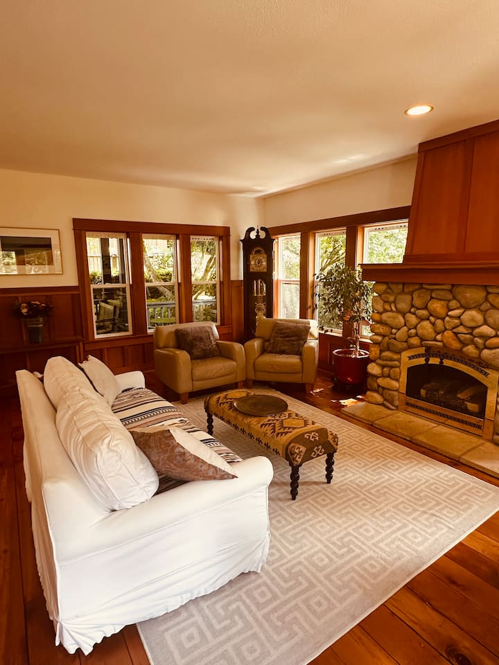 Wild Cherry Retreat - Bainbridge Island, WA