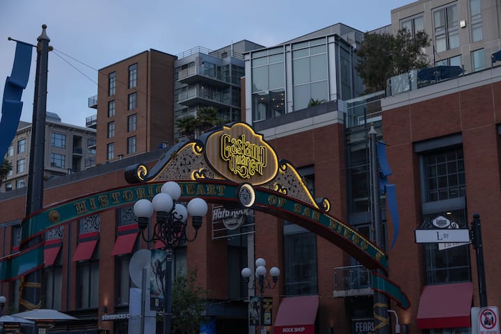 Sd Island Getaway - San Diego, CA