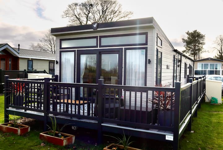 Vogue Lodge At Seton Sands With Sea Views - North Berwick