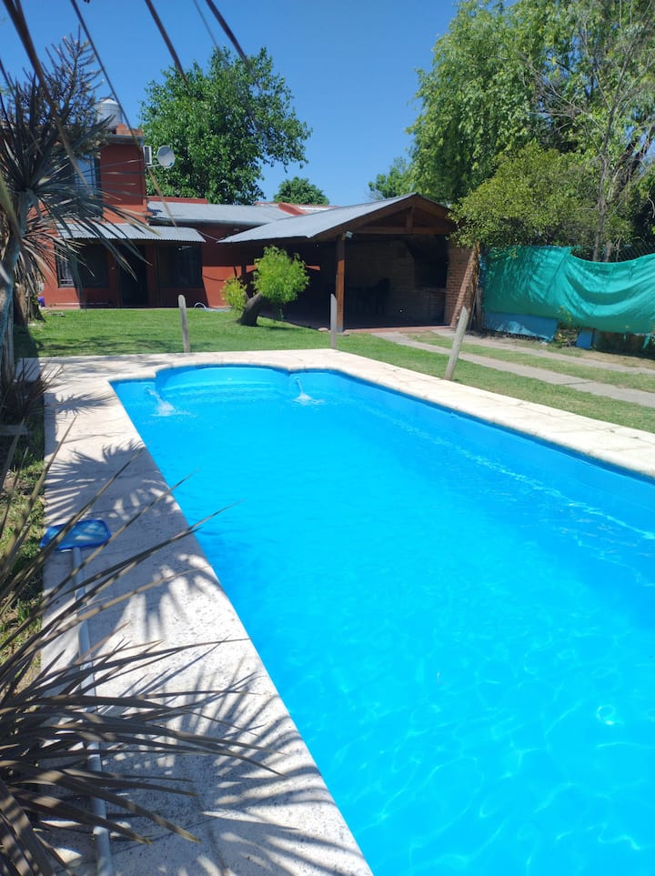 Mini Casa Quinta, Quincho Parque Para 8 Personas - Bella Vista