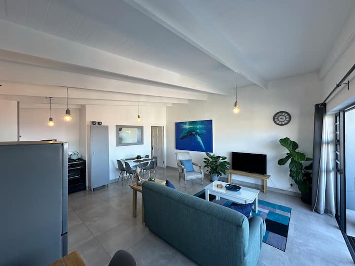 Modern Apartment With Sea View Nr 1 - Plettenberg Bay