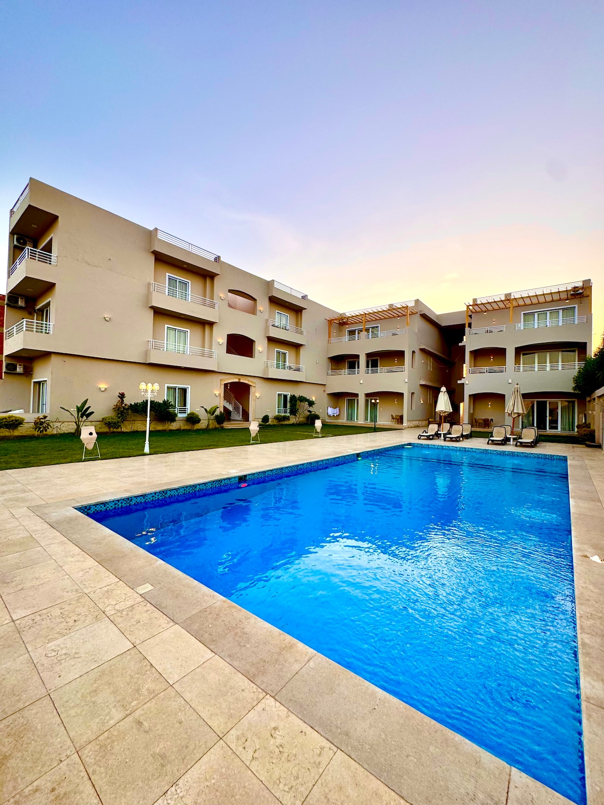 Royal Nile Villas - Nile View Apartment 2 - Flats for Rent in Al ...