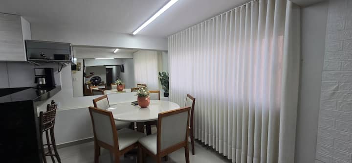 16 Lindo, Confortável, Central 2 Quartos C/ Ar Tv - Montes Claros