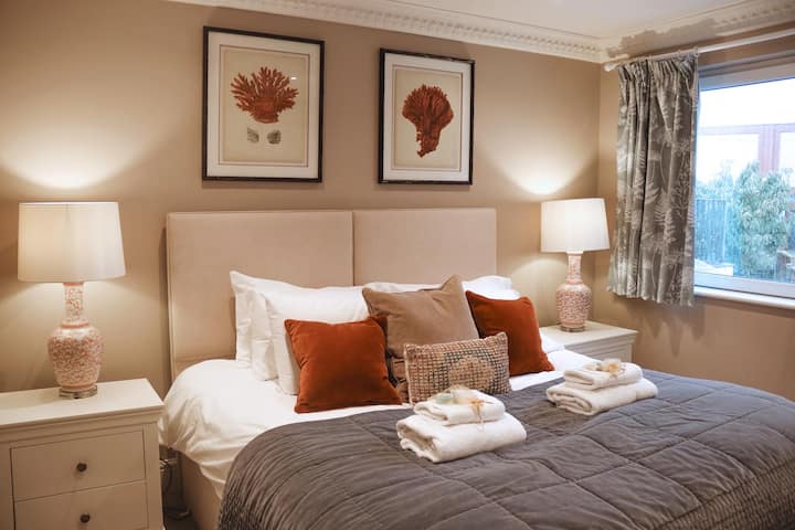 Mumbles House, Parking, Central, Close To Beach - The Mumbles