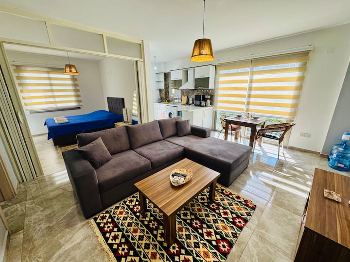 Kuzey Kıbrıs Girne Merkez’de 1+1 Daire - Girne