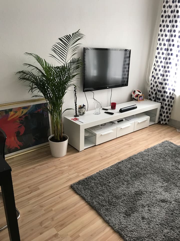 Drei Zimmer In Zooviertel. - Hannover