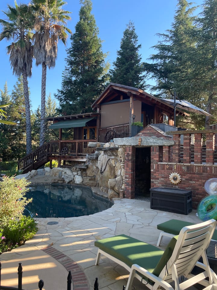 Couples Cozy Cabin - 아타스카데로