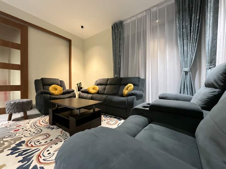 Golden Creeper | Luxe Villa With Mountain View - Kodaikanal