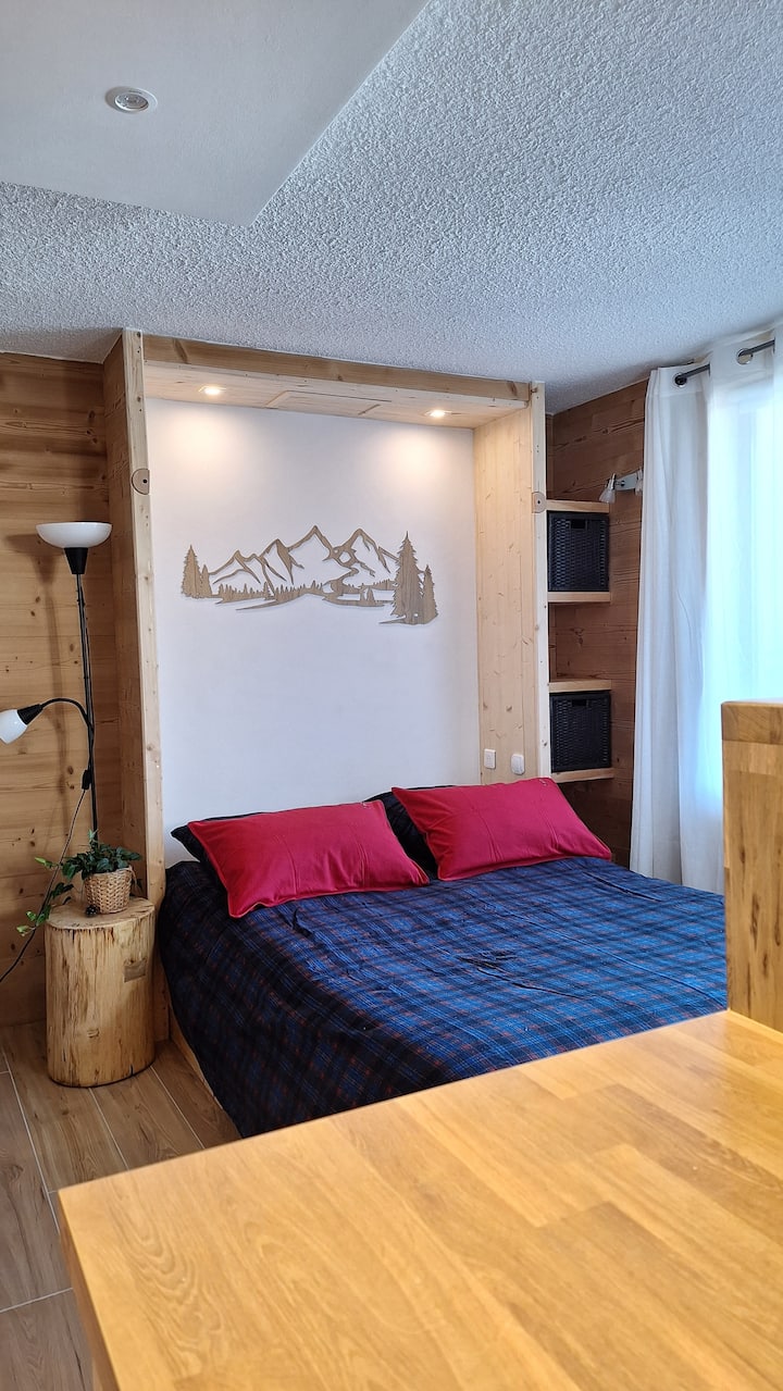 Luxueux Logement Neuf, Skis Aux Pieds, Balcons - Monginevro