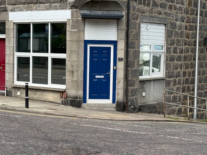 Victoria’s Dream - Aberdeen