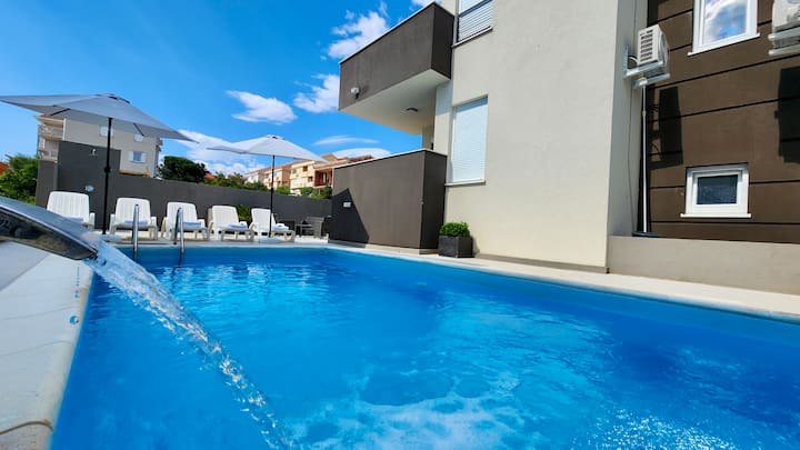 The Sands Luxury Residences With Pool - 6s1 - Novalja