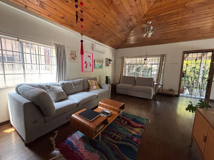 Downtown Maximalist Casita Sleeps 4 No Parking - Playa de Tijuana