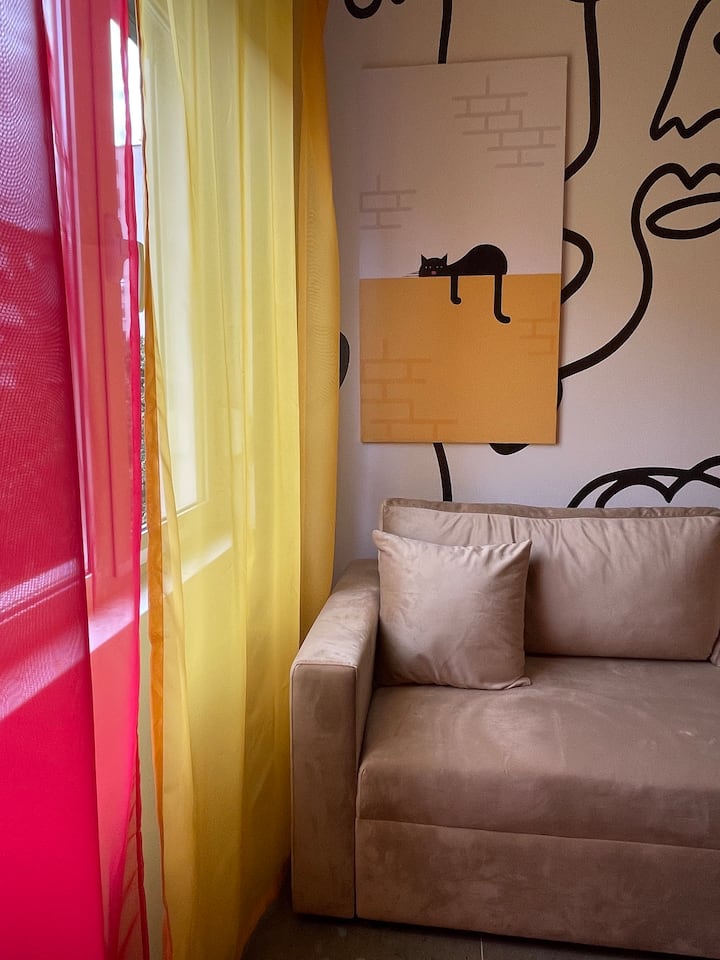 The House Of Colors - Tirana