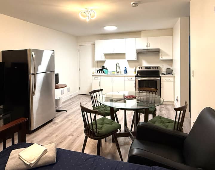 Entire Two Bedroom Basement Unit - Surrey