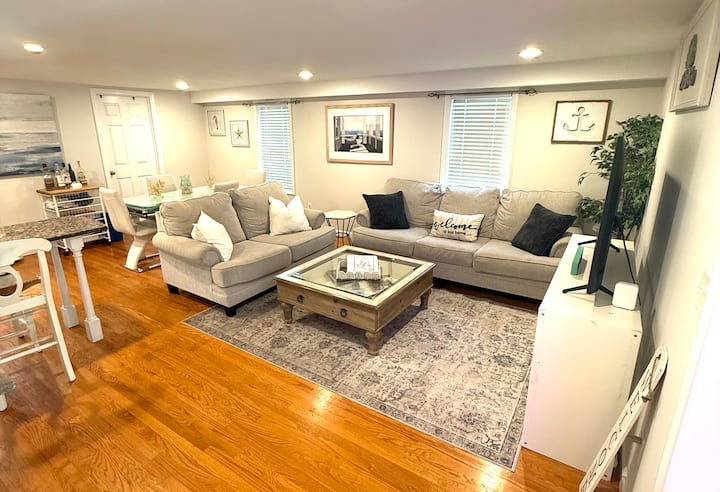 * Walk To Beach, Pet-friendly, Near Tyde - Stratford, CT