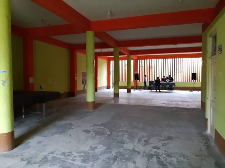 Primer Piso (Local) (Comercial) - Chimbote
