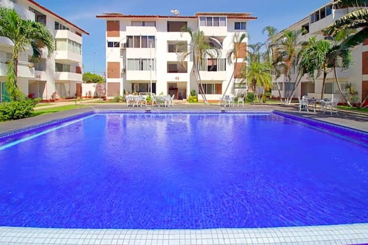 2departamentos| Piscina| Parking| Cerca De Playa - Puerto Vallarta