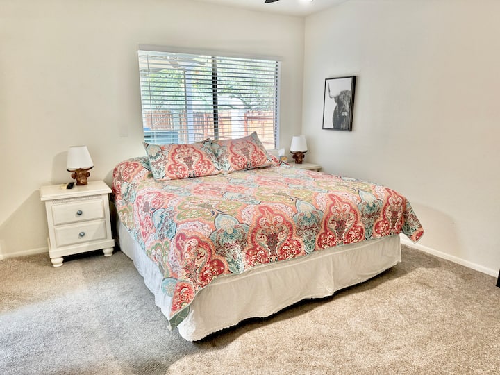 Relaxing Tucson Getaway - Tucson, AZ