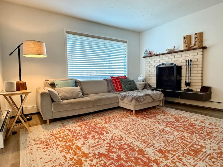 *Airport X Spenard* Stay & Unwind 2 Br 1 Ba - Alaska