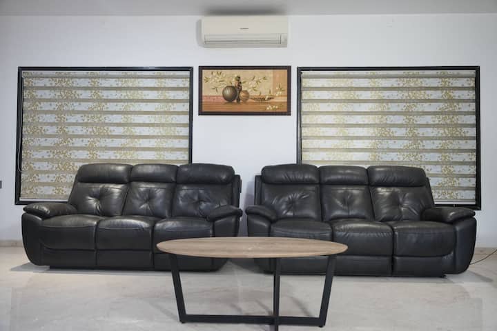 Varunika Villa - Silvassa