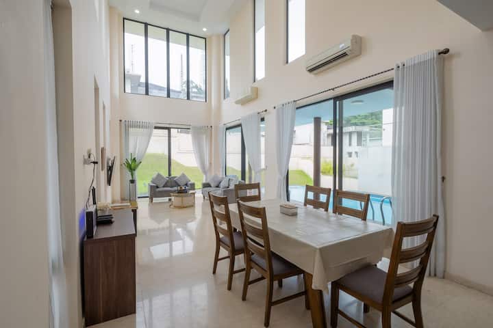Private Pool Villa For 8 • Nagoya Area - Batam