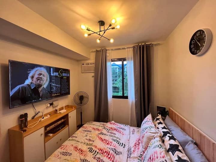 Xandi Suites Tagaytay-airbnb Near Skyranch - Amadeo