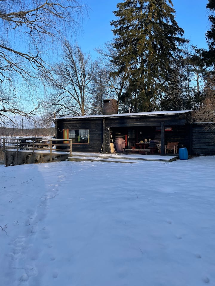 Traditional Finnish Cottage By The Sea, Own Beach - Kaarina