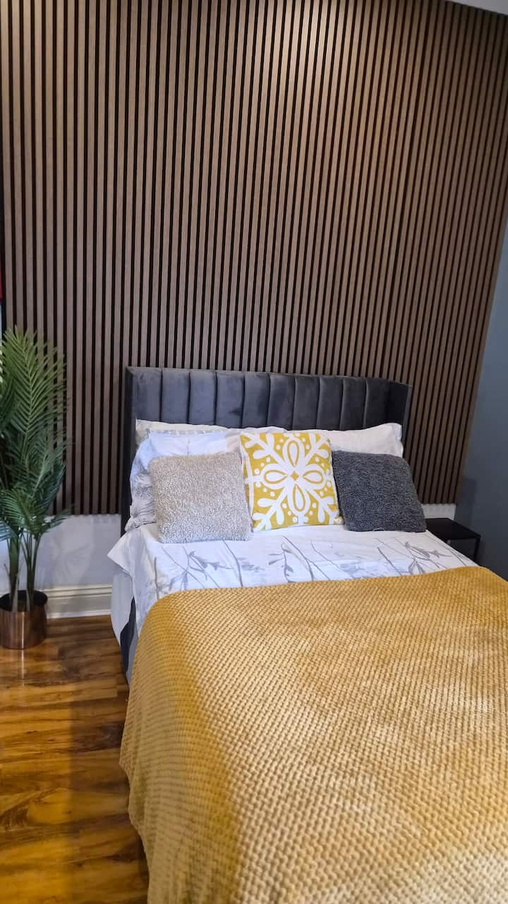 Modern | Near Stratford | 2 Min To Tube Station - Leyton
