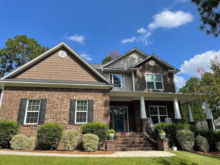 Large 4 Bedroom Pinehurst Home Us Kids Worlds - Pinehurst, NC